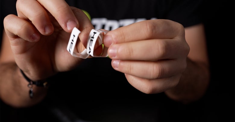 How to Overgrip a Padel Racket